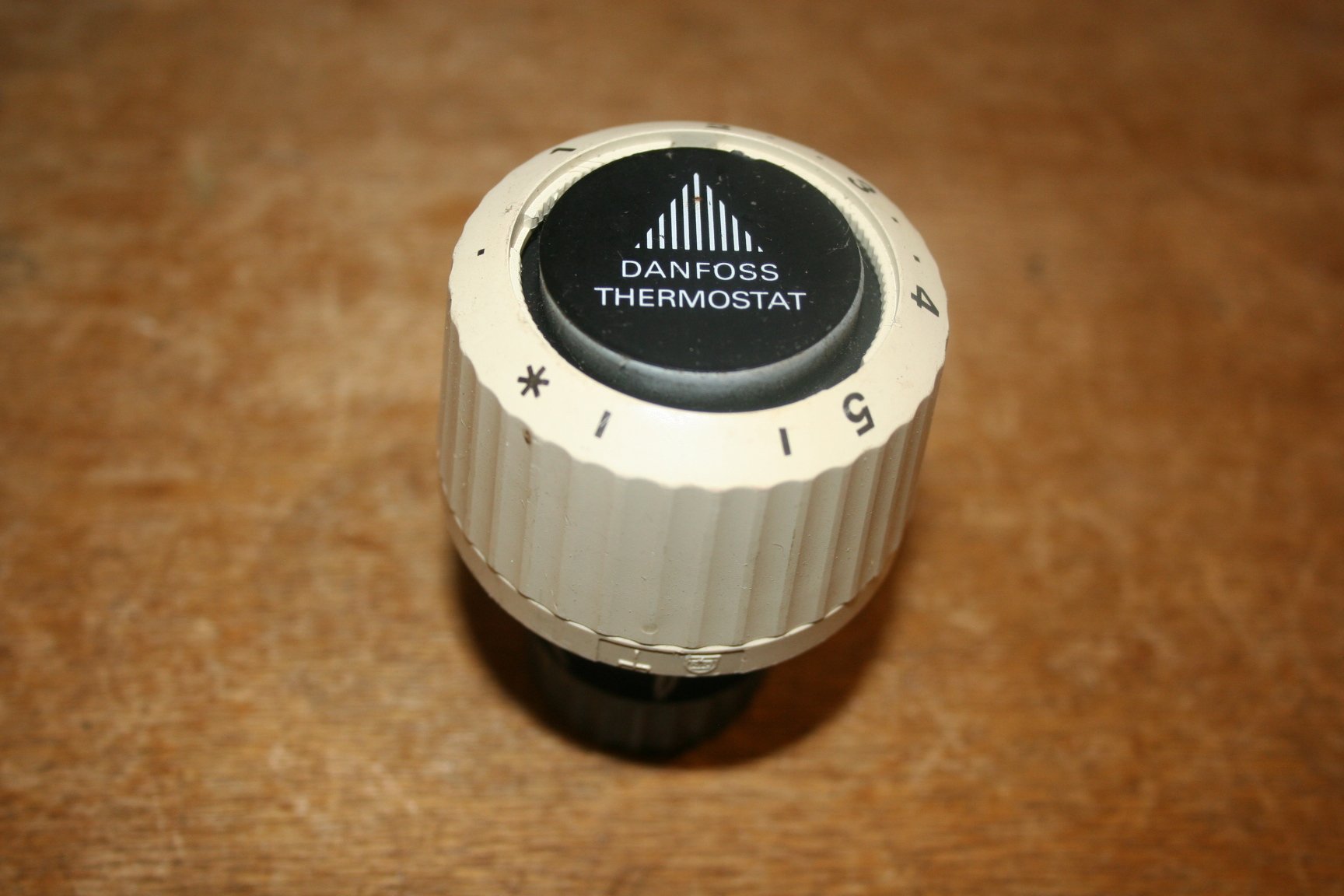 thermostaat kraan, Danfoss CV onderdeel - VEWOS kringloopwinkel